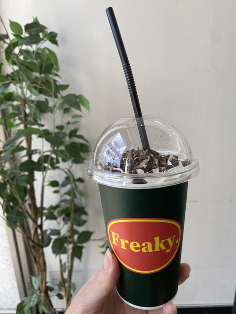 『外からはKpopみは分からなかったおしゃれカフェ』by たきまり : FREAKY WARDROBE COFFEE - バスセンター前 ...