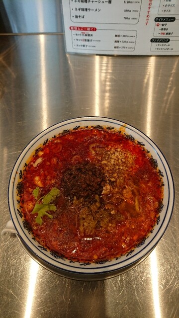 RED HOT NOODLES 赤寅 （レッド ホット ヌードルズ 赤寅） - 京急川崎/ラーメン | 食べログ