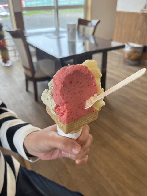 gelateria frutti （ジェラテリア フルッティ） - 立ケ花/ジェラート・アイスクリーム | 食べログ