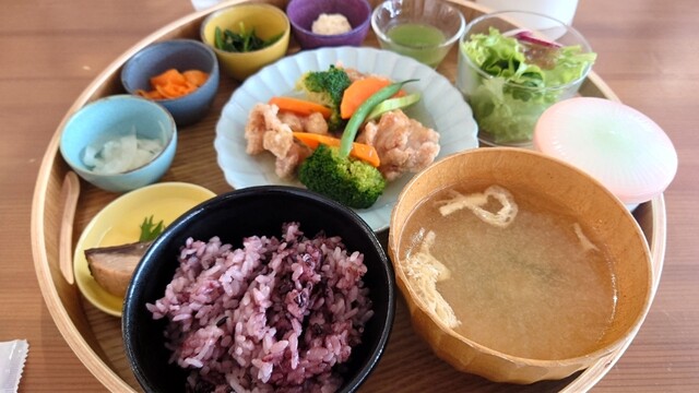 ON THE UMAMI （オン ザ ウマミ） - 三条/カフェ | 食べログ