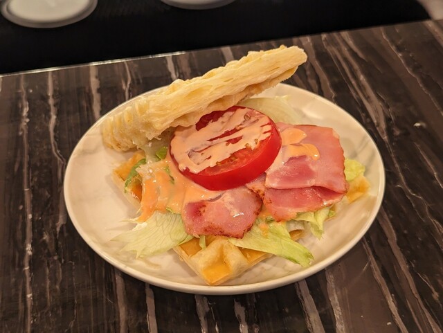 韓国スイーツカフェ NADO （ナド） - 石川町/カフェ | 食べログ