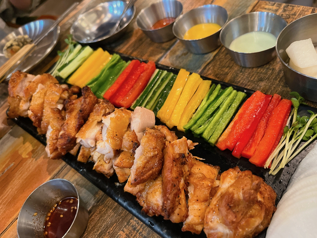 『新大久保のオシャレなカフェ風の韓国料理屋』by あさイチさん : DAOL （ダオル） - 西武新宿/韓国料理 [食べログ]
