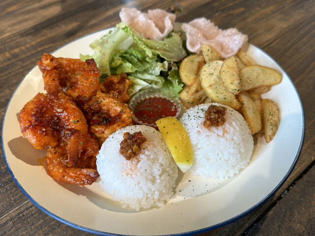 シュリンプ バス （SHRIMP BUS） - 北谷町/ハワイ料理 | 食べログ