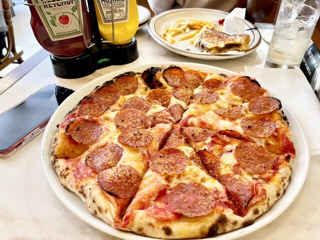 Hey's Diner （ヘイズダイナー） - 京成幕張本郷/ピザ | 食べログ