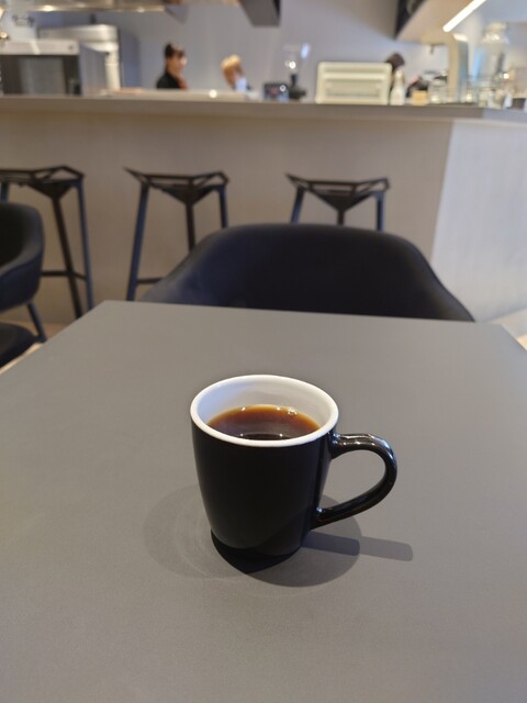 COFFEE BASE MEGURO （コーヒーベース） - 目黒/カフェ | 食べログ