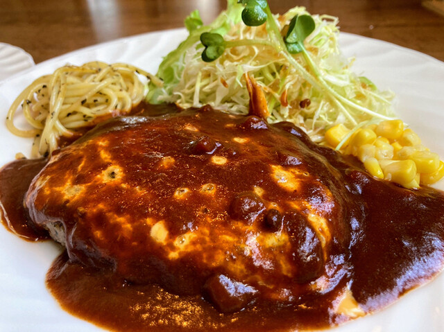 『オーソドックスで安定感のあるハンバーグ』by kouyou_jk : ア・ガルトン・クラブ （A・GLUTTON・CLUB） - 大曽根 ...