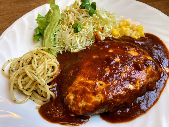 『オーソドックスで安定感のあるハンバーグ』by kouyou_jk : ア・ガルトン・クラブ （A・GLUTTON・CLUB） - 大曽根 ...