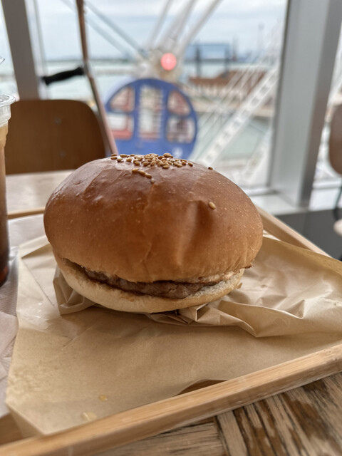 CHERRY BEANS BURGER （チェリー ビーンズ バーガー） - 新清水/ハンバーガー | 食べログ