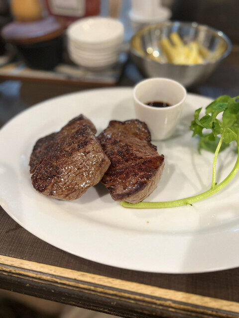 『気軽に食べられるステーキNo.1 ️』by Yokohama-D : タクメ （TAcme） - 中央林間/ステーキ [食べログ]