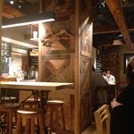 内観写真 : ワイン食堂 ガブガブ - 横浜/イタリアン | 食べログ