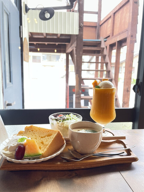 Cafe John （カフェ ジョン） - 各務原市役所前/カフェ | 食べログ