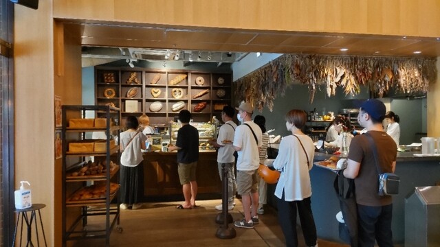 MORETHAN BAKERY - 西新宿五丁目/パン | 食べログ