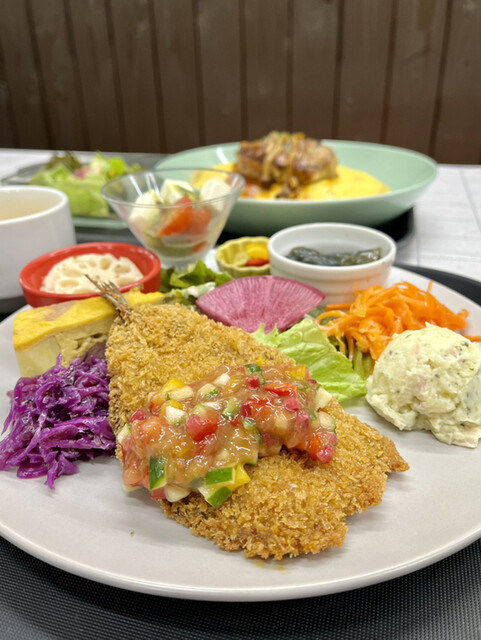 【閉店】45kitchen （ヨンゴーキッチン【旧店名】bebida×45kitchen） - 黒川/カレー | 食べログ