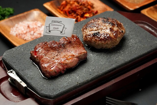 料理メニュー : COMMONS STEAK PREMIUM （コモンズステーキプレミアム） - 茅場町/ステーキ | 食べログ