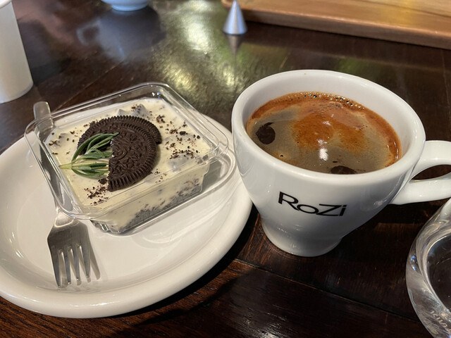 口コミ一覧 : ROZI coffee （ロジコーヒー） - 新大久保/カフェ [食べログ]