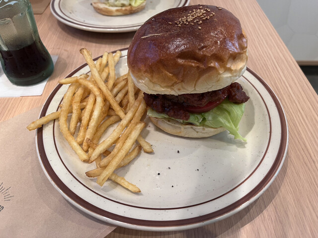 OLU BURGER KYOTO UMEKOJI （オル バーガー キョウト）のご予約 - 梅小路京都西/ハンバーガー | 食べログ