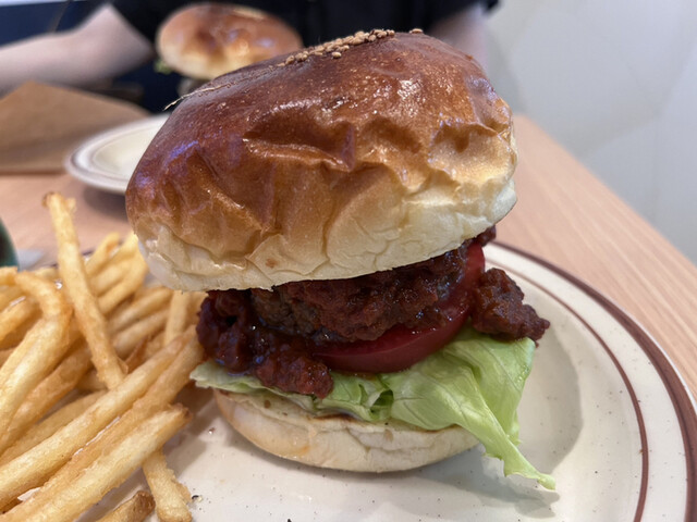 OLU BURGER KYOTO UMEKOJI （オル バーガー キョウト）のご予約 - 梅小路京都西/ハンバーガー | 食べログ