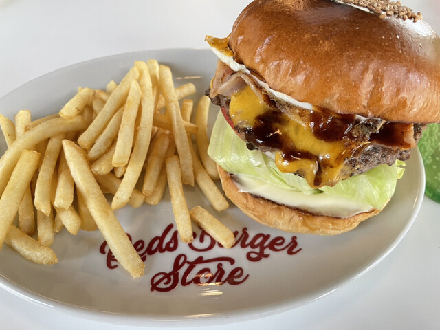 REDS' BURGER DINER - あすなろう四日市/ハンバーガー/ネット予約可 | 食べログ