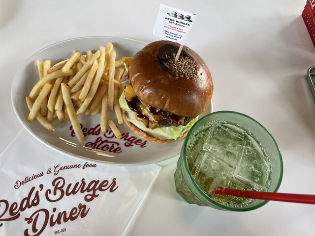 REDS' BURGER DINER - あすなろう四日市/ハンバーガー/ネット予約可 | 食べログ