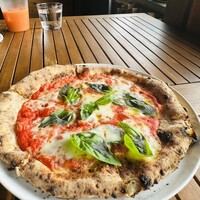 by くまログ（kuma_log_kuma） : PIZZA ロダン - 夜明/ピザ [食べログ]