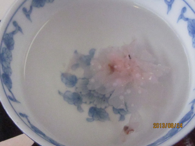 『渡月橋すぐ！餡なしの桜餅が珍しい～』by 真由パンダ : 琴きき茶屋 （ことききちゃや） - 嵐山（京福）/甘味処 [食べログ]