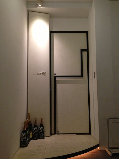 BAR es （バーエス） - みなと元町/バー | 食べログ