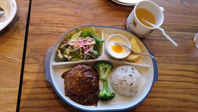ベルサイド カフェ 奈良店 （Bellside Cafe） - 西ノ京/カフェ | 食べログ