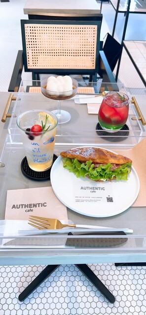 AUTHENTIC cafe （オーセンティック カフェ） - 玉造温泉/カフェ | 食べログ