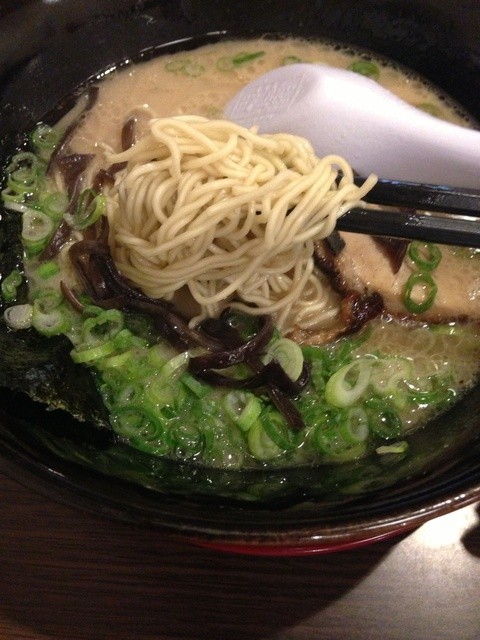 横屋 - 新西大寺町筋/ラーメン | 食べログ