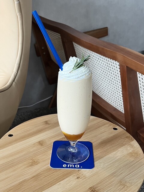 SHISHA CAFE ema. （シーシャ カフェ エマ） - 新宿/カフェ | 食べログ