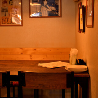 座席 : gonz - 伊勢佐木長者町/ビストロ | 食べログ