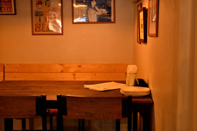 座席 : gonz - 伊勢佐木長者町/ビストロ | 食べログ