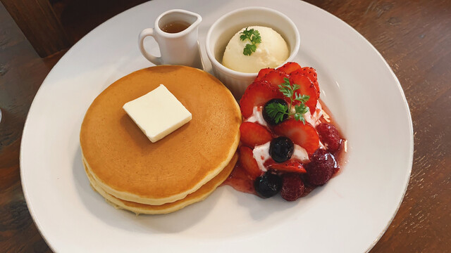 『中華街にて美味しいレトロパンケーキ』by niku_love : CHILLULU COFFEE 横浜中華街 （チルルコーヒー） - 元町 ...