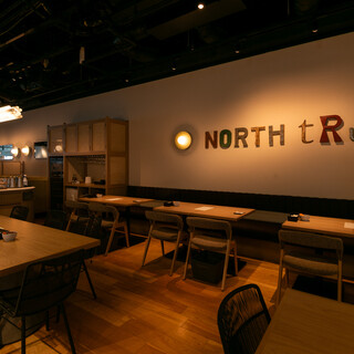 座席 : north trunk （ノース トランク） - 大阪梅田（阪急）/ビストロ | 食べログ