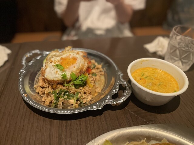 Bai toong （バイトーン） - 本山/タイ料理 | 食べログ