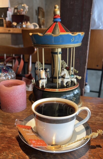 Antique&Cafe Annola （アンティーク&カフェ アンノラ） - 犀川/カフェ | 食べログ