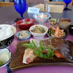 UMIMACHI DINING （ウミマチ ダイニング） - 宇野/カフェ | 食べログ