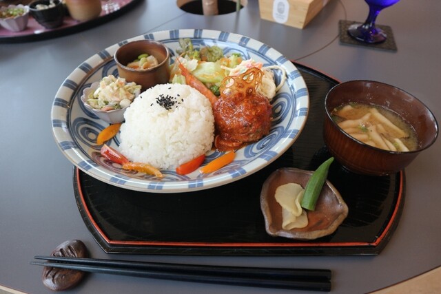 UMIMACHI DINING （ウミマチ ダイニング） - 宇野/カフェ | 食べログ