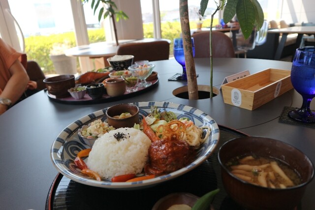 UMIMACHI DINING （ウミマチ ダイニング） - 宇野/カフェ | 食べログ