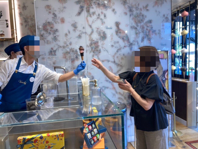 『めちゃ可愛い高級ジェラート』by UNOMAKI : ヴェンキ 久屋大通公園店 （Venchi） - 栄町/カフェ [食べログ]