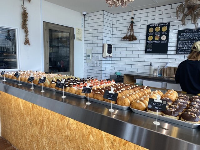 MILK DO dore iku? （ミルク ド ドレイク？） - 二十四軒/ドーナツ | 食べログ