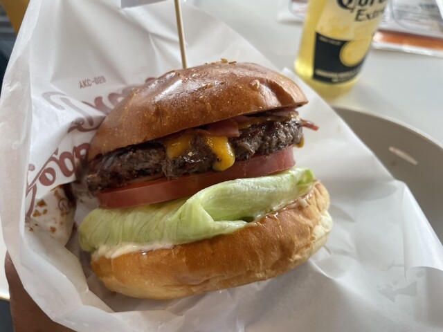 REDS' BURGER DINER - あすなろう四日市/ハンバーガー/ネット予約可 | 食べログ