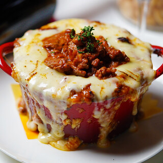 Chicago Pizza & Volcano Pasta Meat & Cheese Forne Reservation - Naka ...