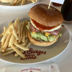 REDS' BURGER DINER - あすなろう四日市/ハンバーガー/ネット予約可 | 食べログ