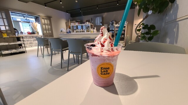 EmoLab Cafe （エモラボカフェ） - 紙屋町西/カフェ | 食べログ