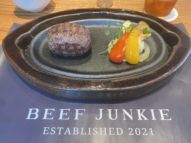 by tomo7969993 : Beef Junkie （ビーフジャンキー） - 伏見/ハンバーグ [食べログ]
