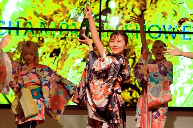 Pivot BASE Travel cafe ＠Tonbori （ピボット ベース トラベル カフェ アット トンボリ） - 大阪難波/カフェ | 食べログ