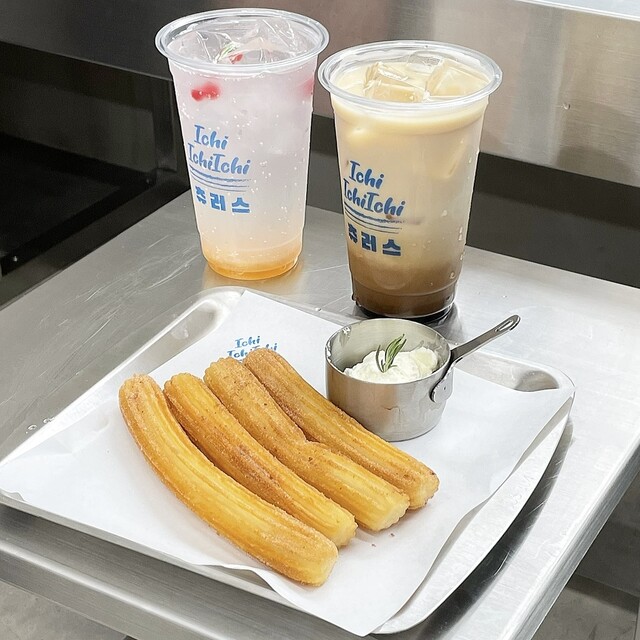 111 CHURROS （イチイチイチ チュロス） - 東新宿/スイーツ | 食べログ