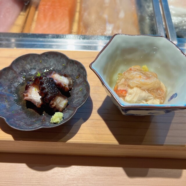 鮨&BAR 不二楼 新丸ビル店 （Sushi & Bar Fujiro） - 大手町/寿司/ネット予約可 | 食べログ