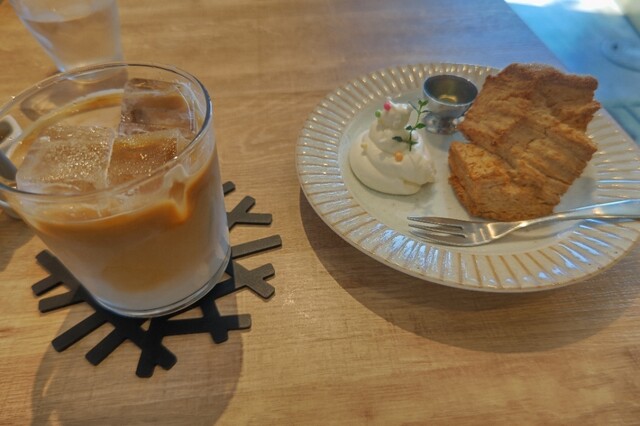 CAFE POTARI （カフェポタリ） - 二条/カフェ | 食べログ